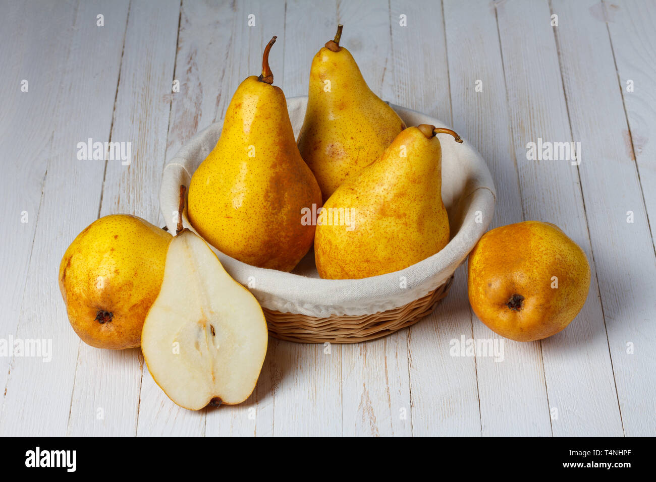 Pears in a basket hi-res stock photography and images - Alamy