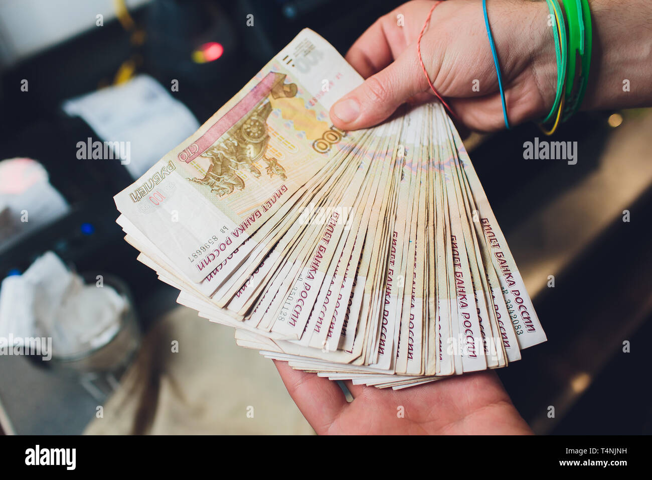 100 Russian Ruble Note High Resolution Stock Photography and Images - Alamy