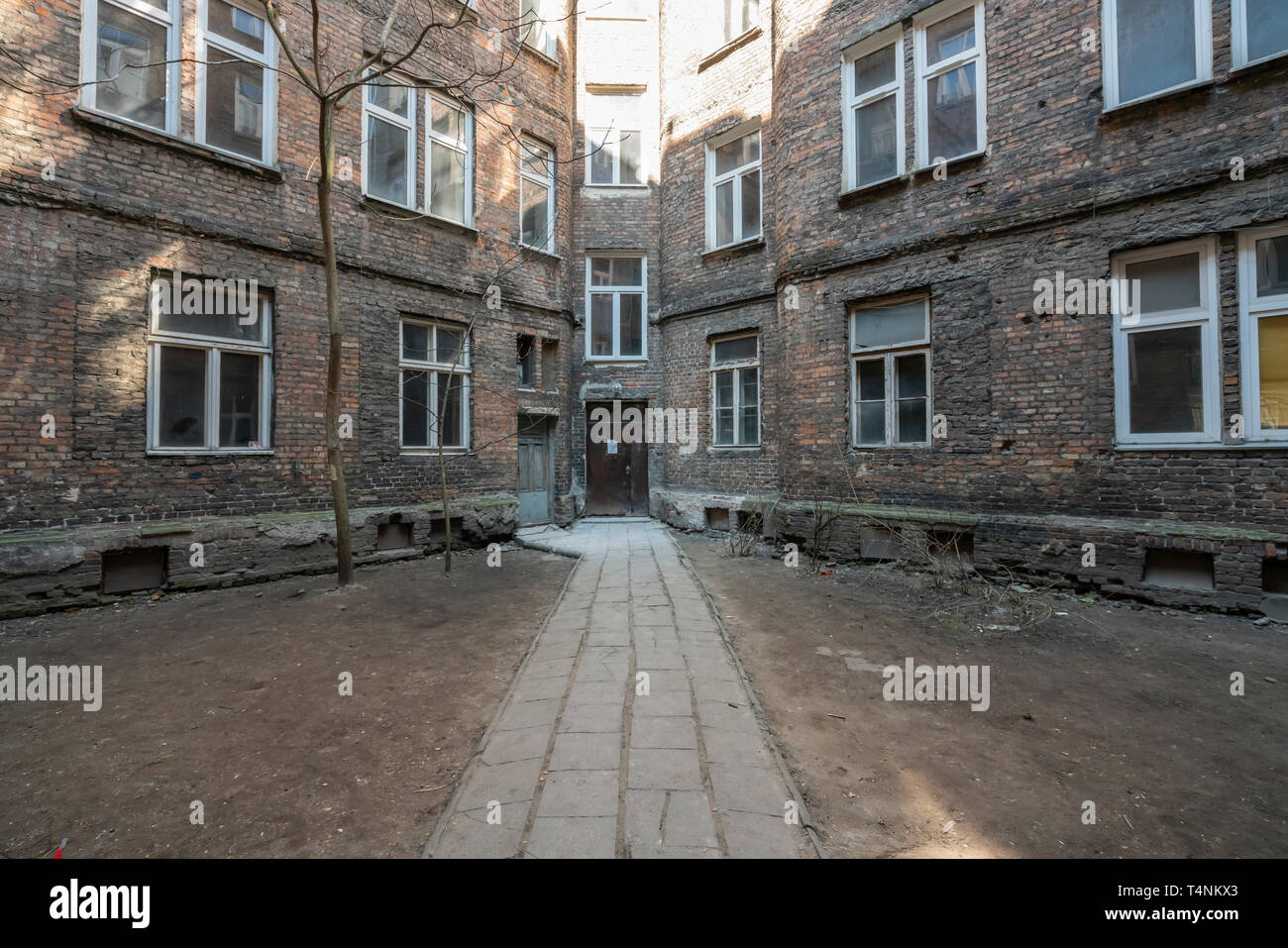 Buildings with beautiful scenery hi-res stock photography and images ...