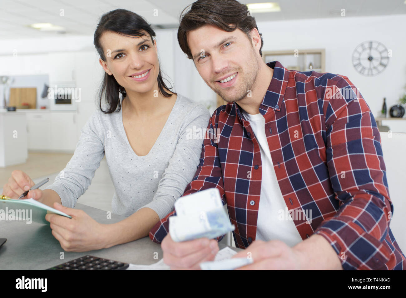 Counting receive hi-res stock photography and images - Alamy