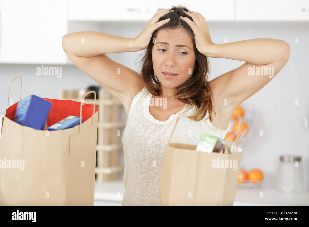 White paper shopping bag house hi-res stock photography and images - Alamy