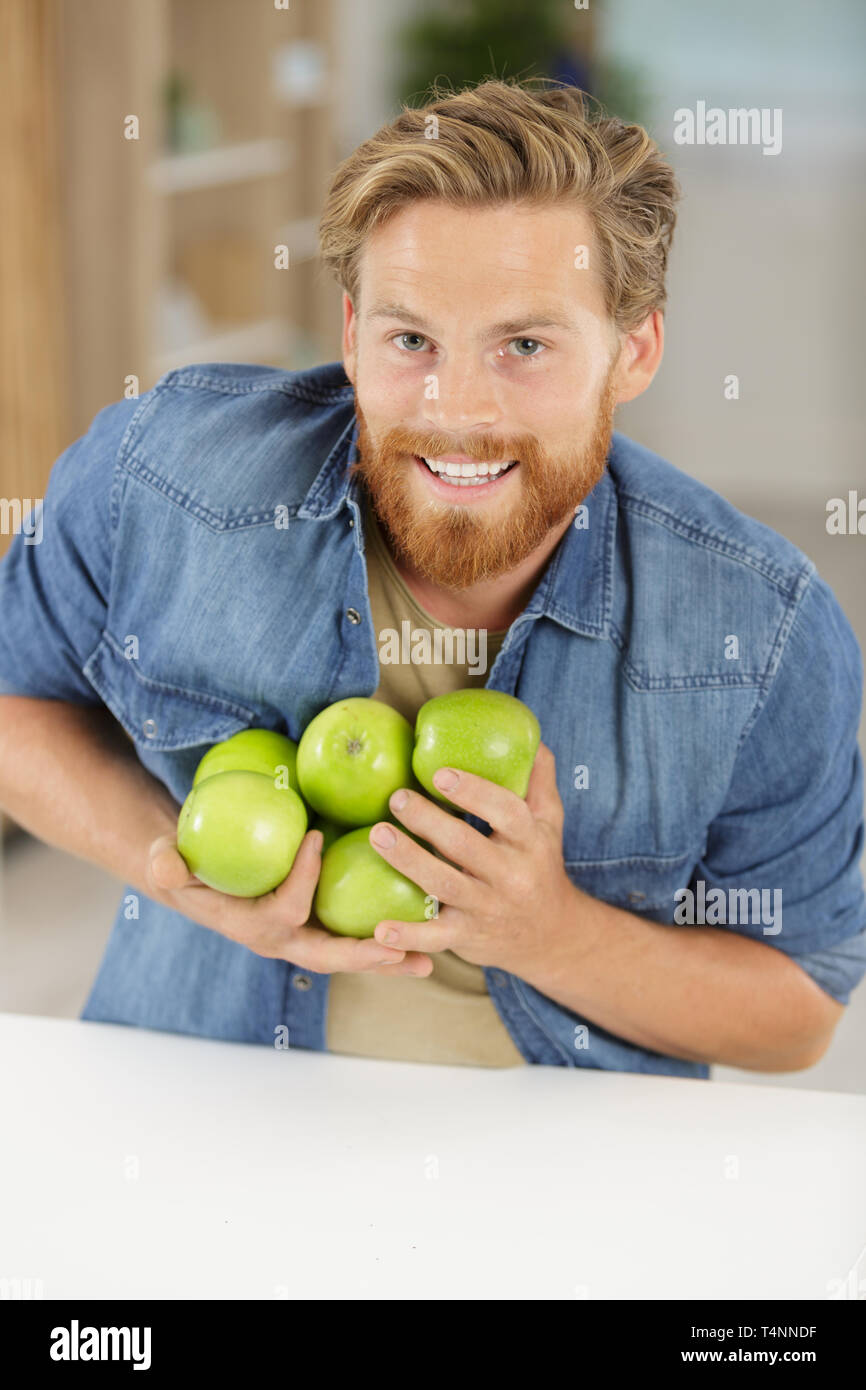 Man middle age apple hi-res stock photography and images - Alamy