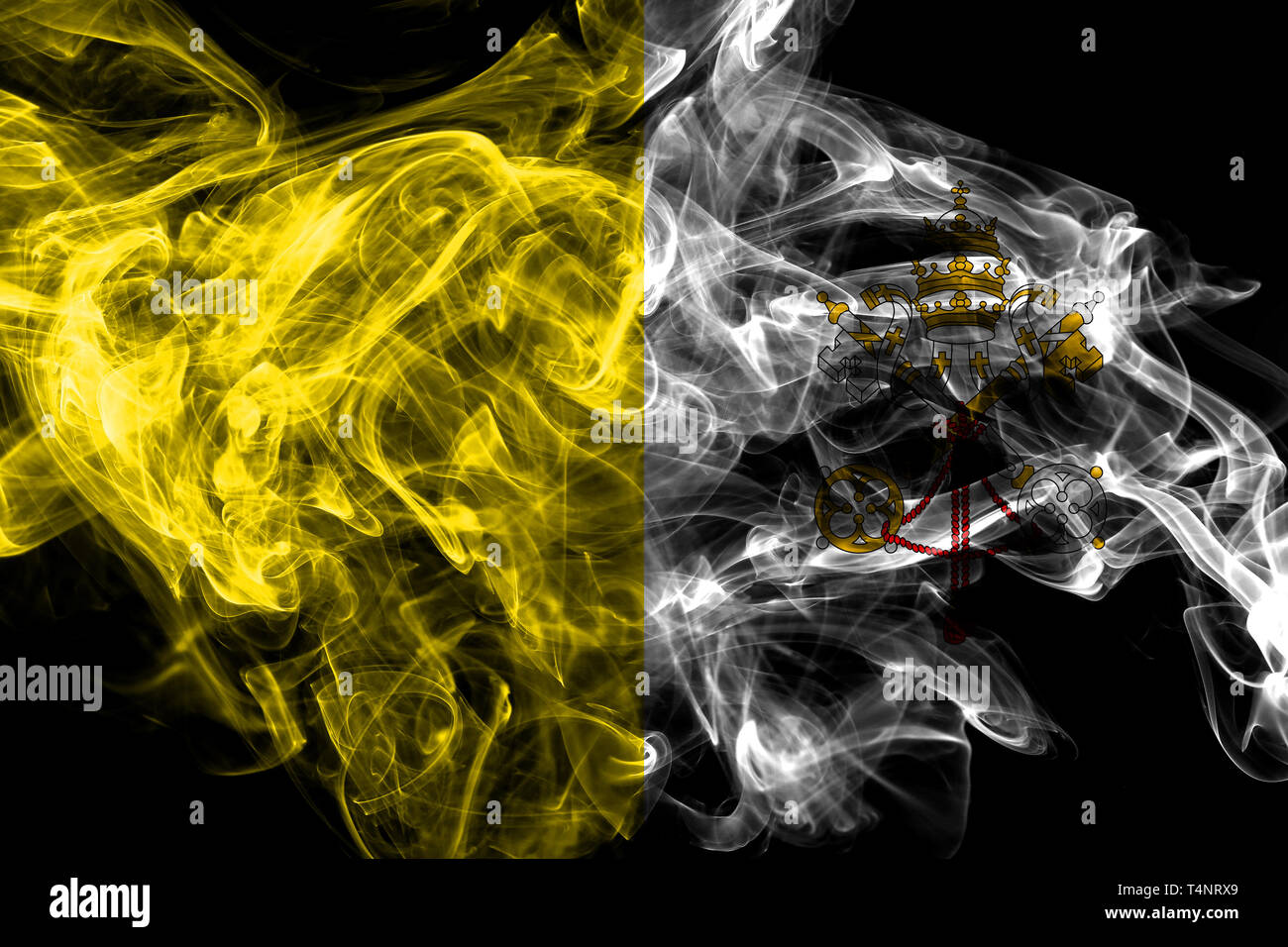 Vatican smoke hi-res stock photography and images - Alamy