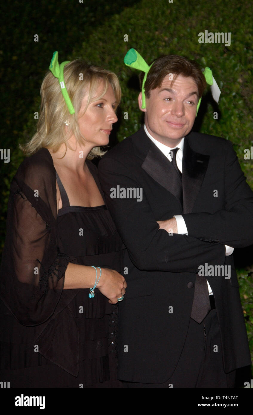 CANNES, FRANCE. May 15, 2004: MIKE MYERS & JENNIFER SAUNDERS at the ...