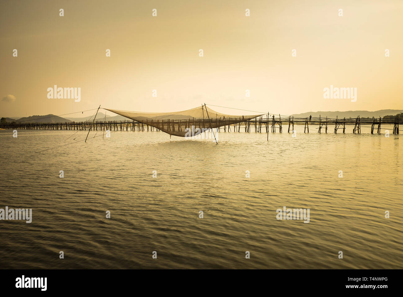 Natural architecture trap hi-res stock photography and images - Alamy