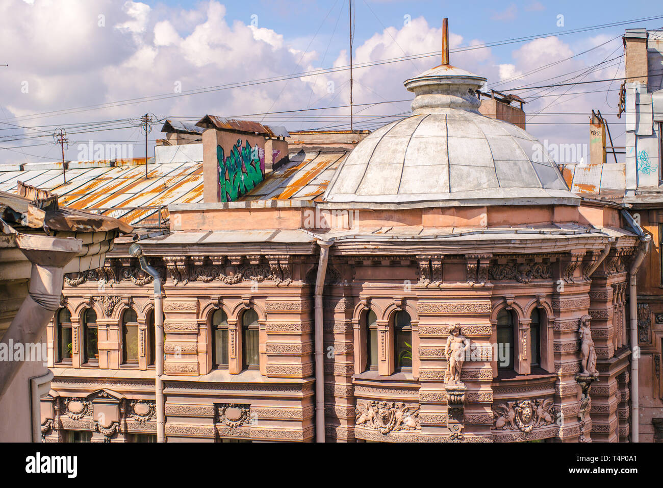 Rooftops historic center St. Petersburg Stock Photo - Alamy