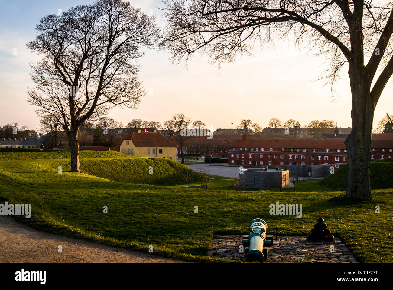 Ramparts of the Kastellet with cannon, Star-shaped 17th-century ...