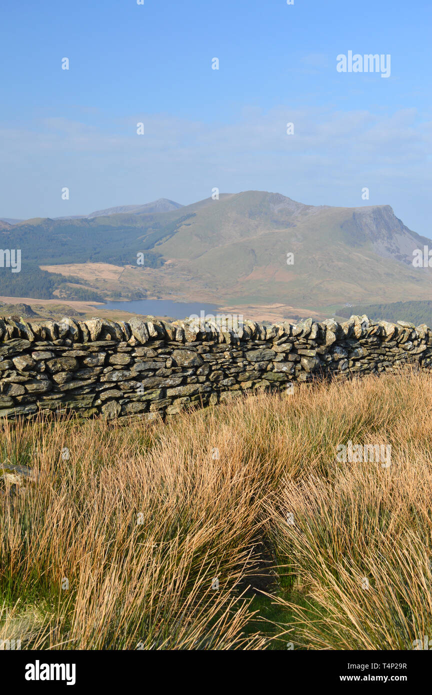 Views of Nantlle Ridge on Rhyd Ddu path to Snowdon summit Stock Photo ...