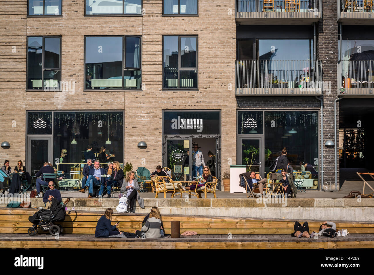 New housing developments along Copenhagen harbour, Copenhagen, Denmark ...