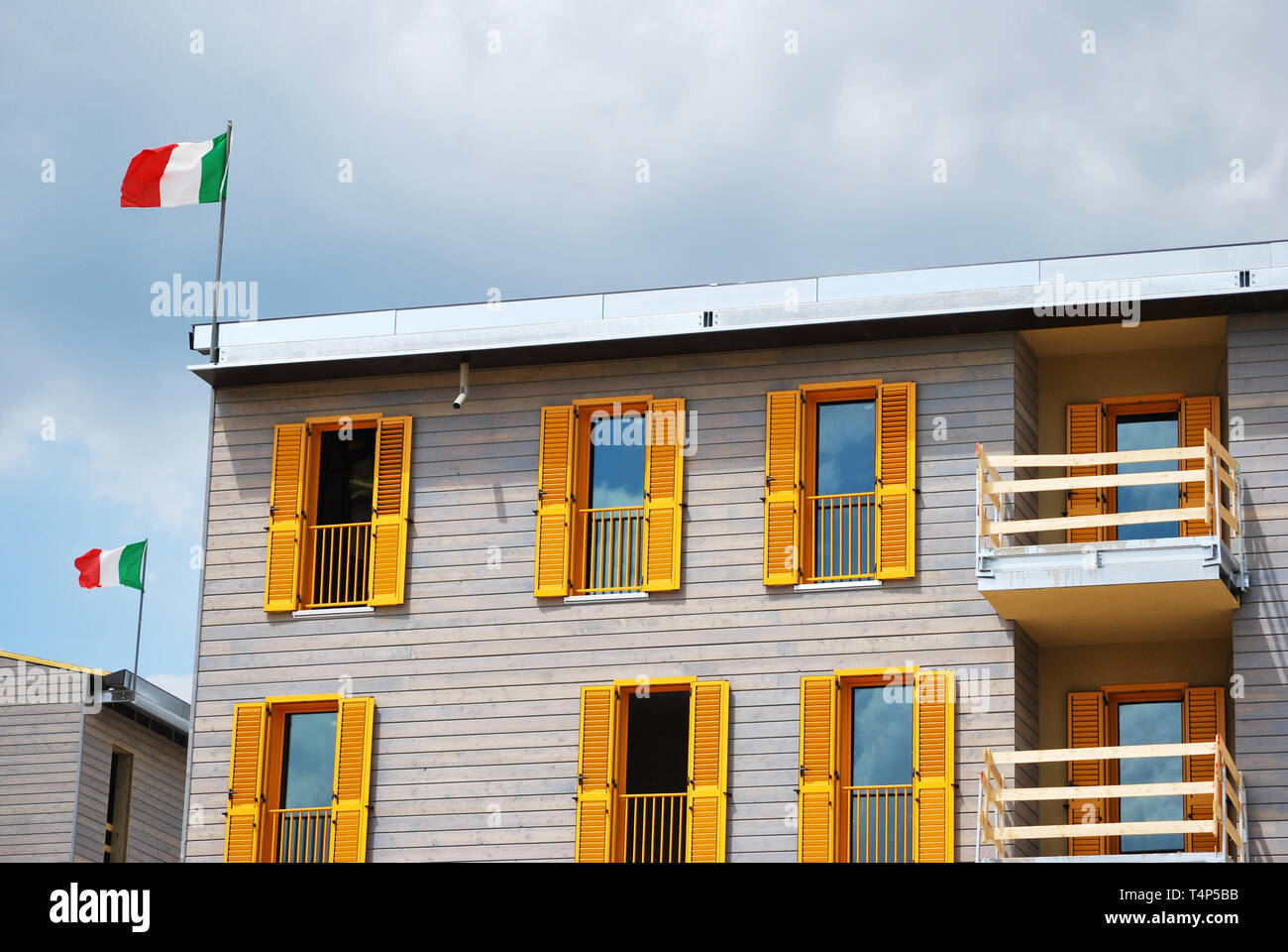 Permanent House Private House Building New Starts In UK In The