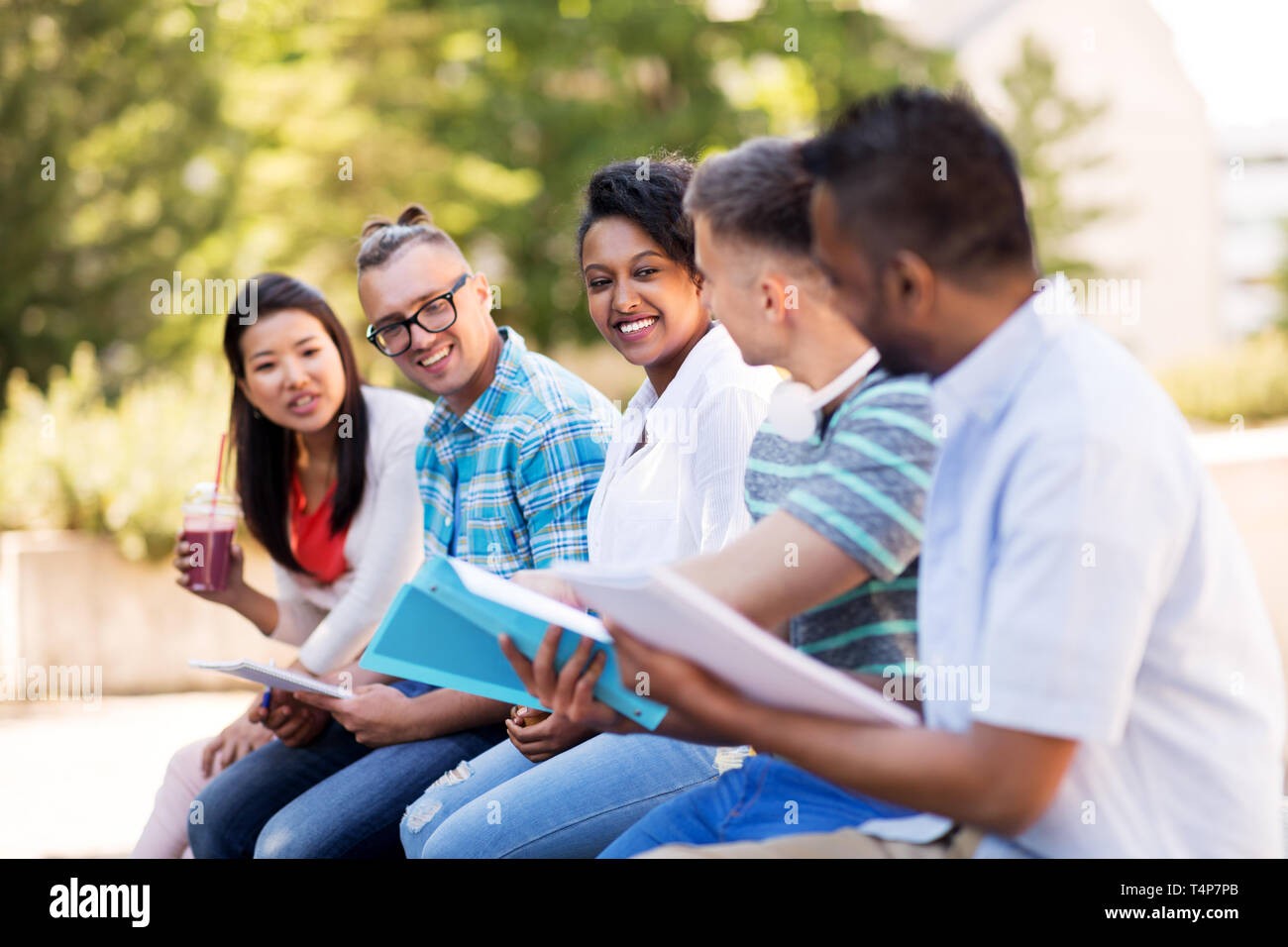 Exchange students hi-res stock photography and images - Alamy