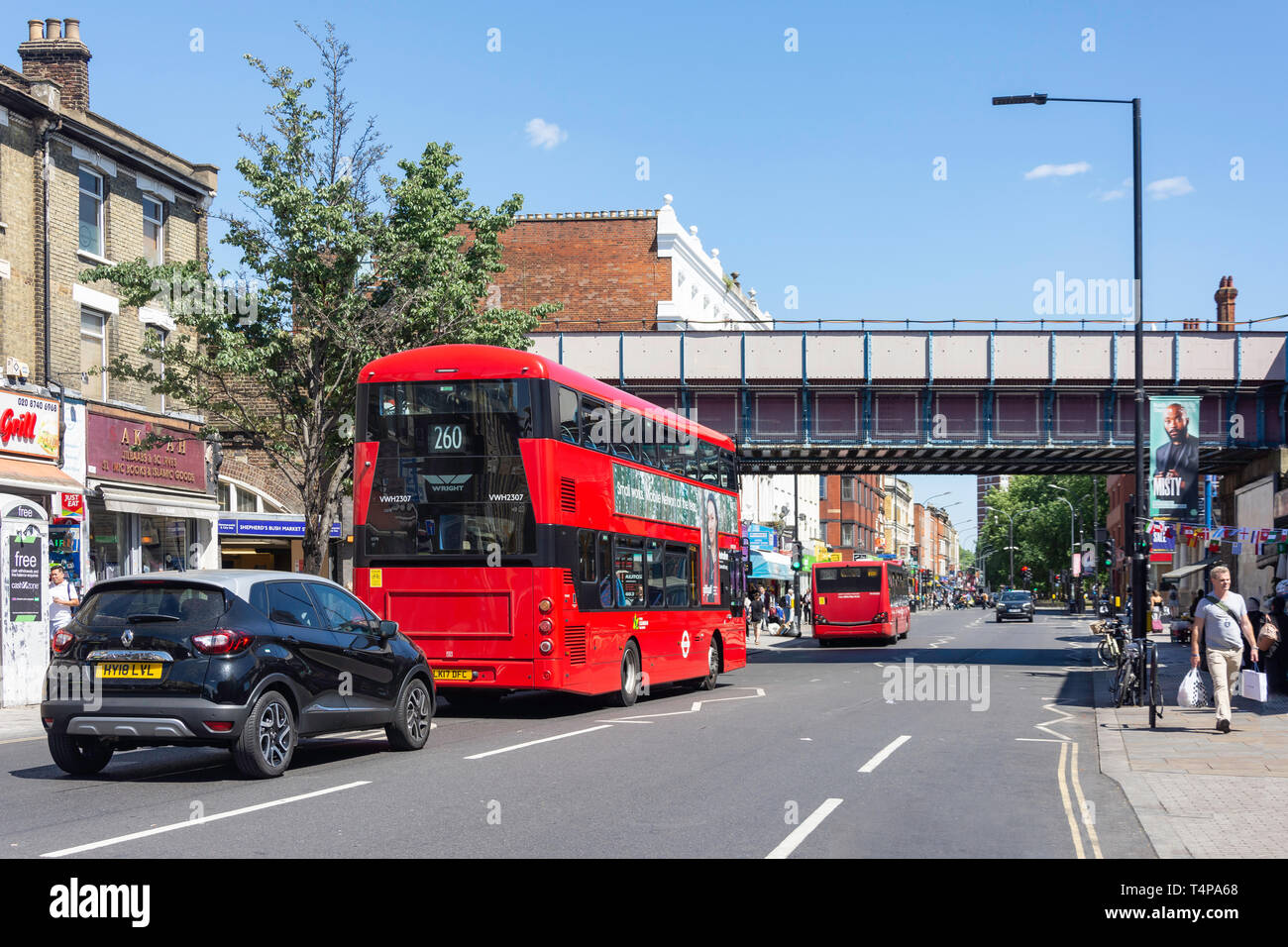 Bus to fulham hi-res stock photography and images - Alamy