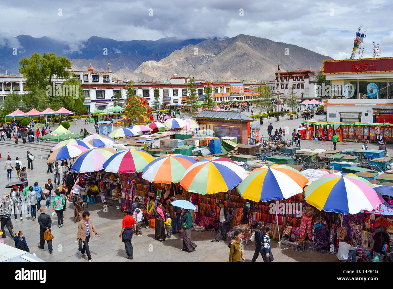 Tibetan buddhism hi-res stock photography and images - Alamy