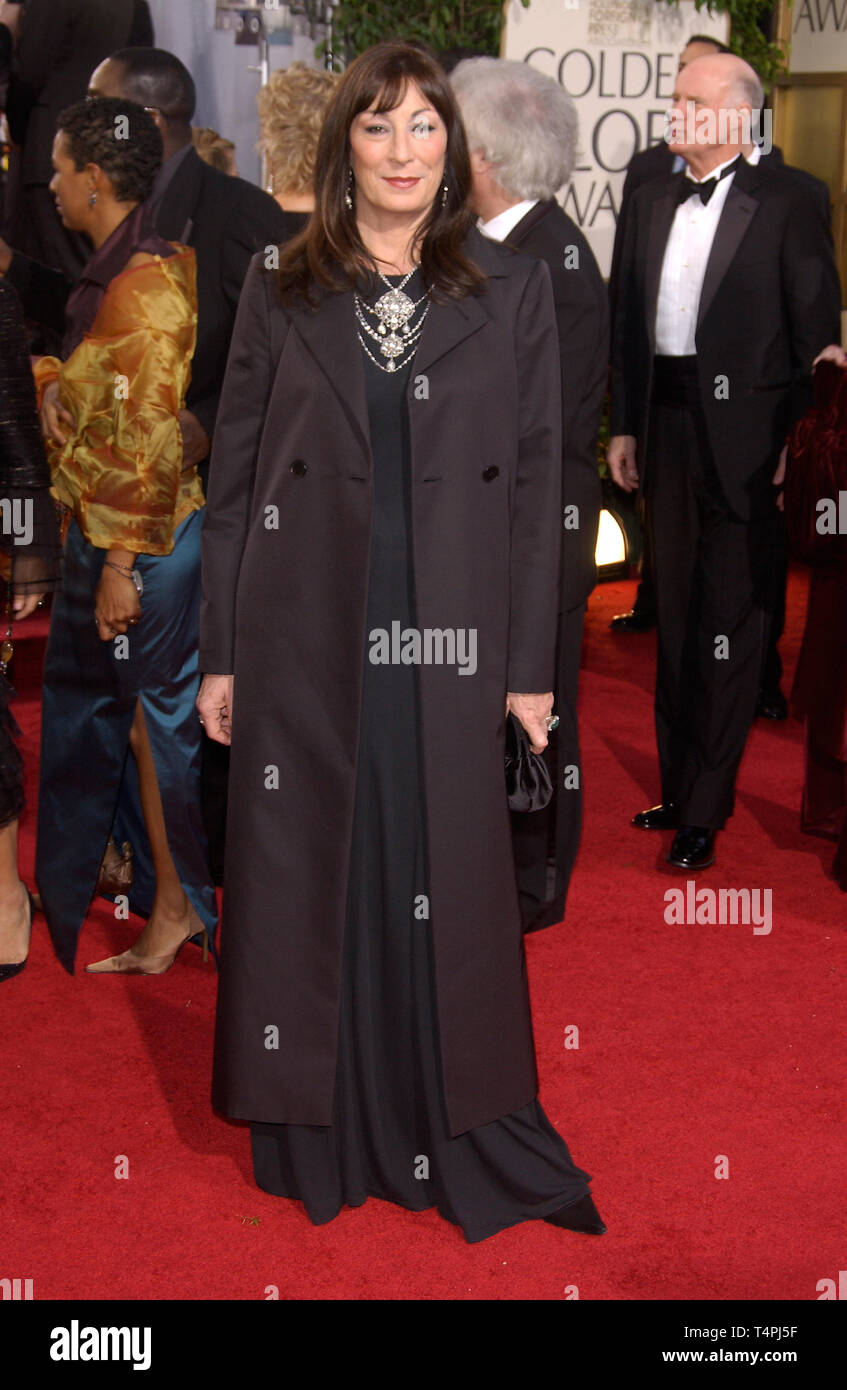 LOS ANGELES, CA. January 16, 2005: Anjelica Huston at the 62nd Annual ...