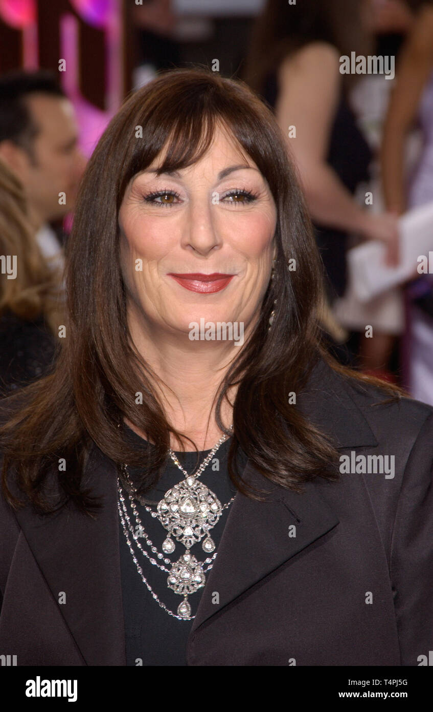 LOS ANGELES, CA. January 16, 2005: Anjelica Huston at the 62nd Annual ...