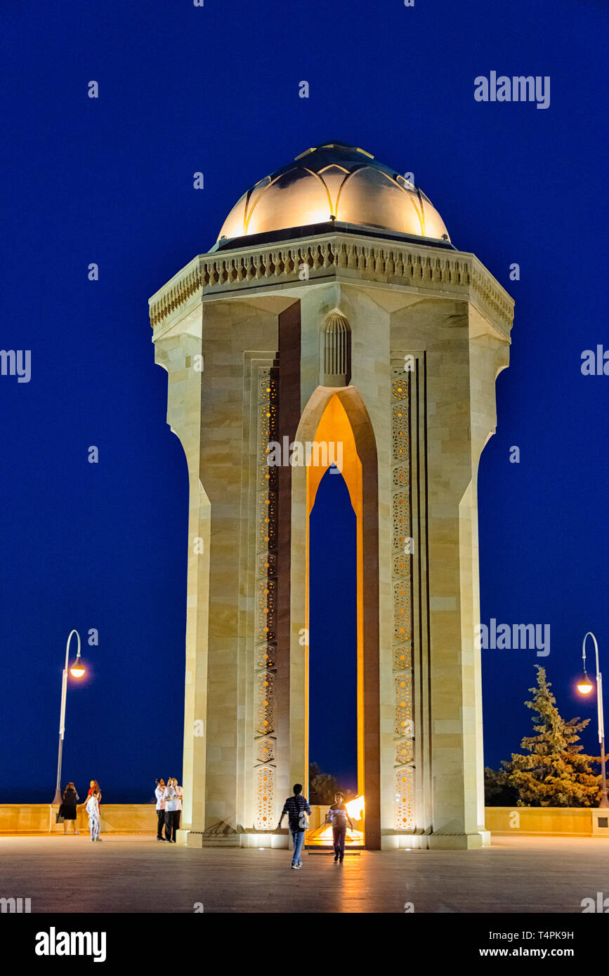 Night view of the Eternal Flame Memorial at Martyr's Lane, Baku ...