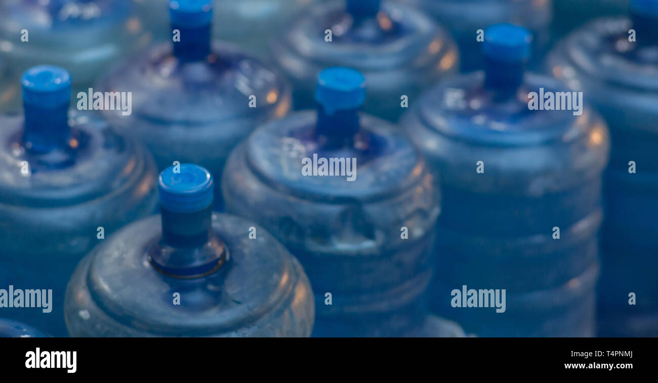 Water bottle refill station hi-res stock photography and images - Alamy