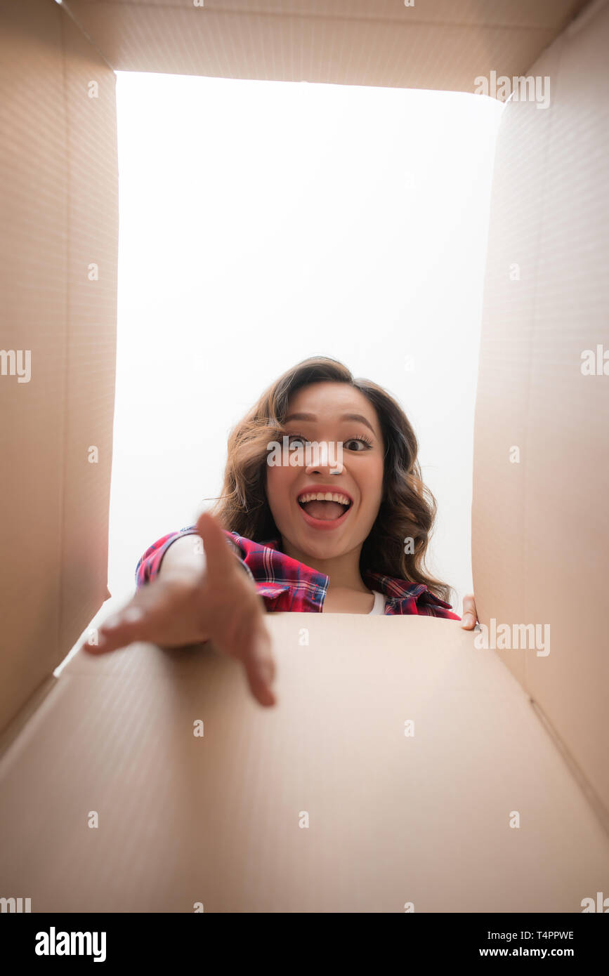 Woman looking down hi-res stock photography and images - Alamy