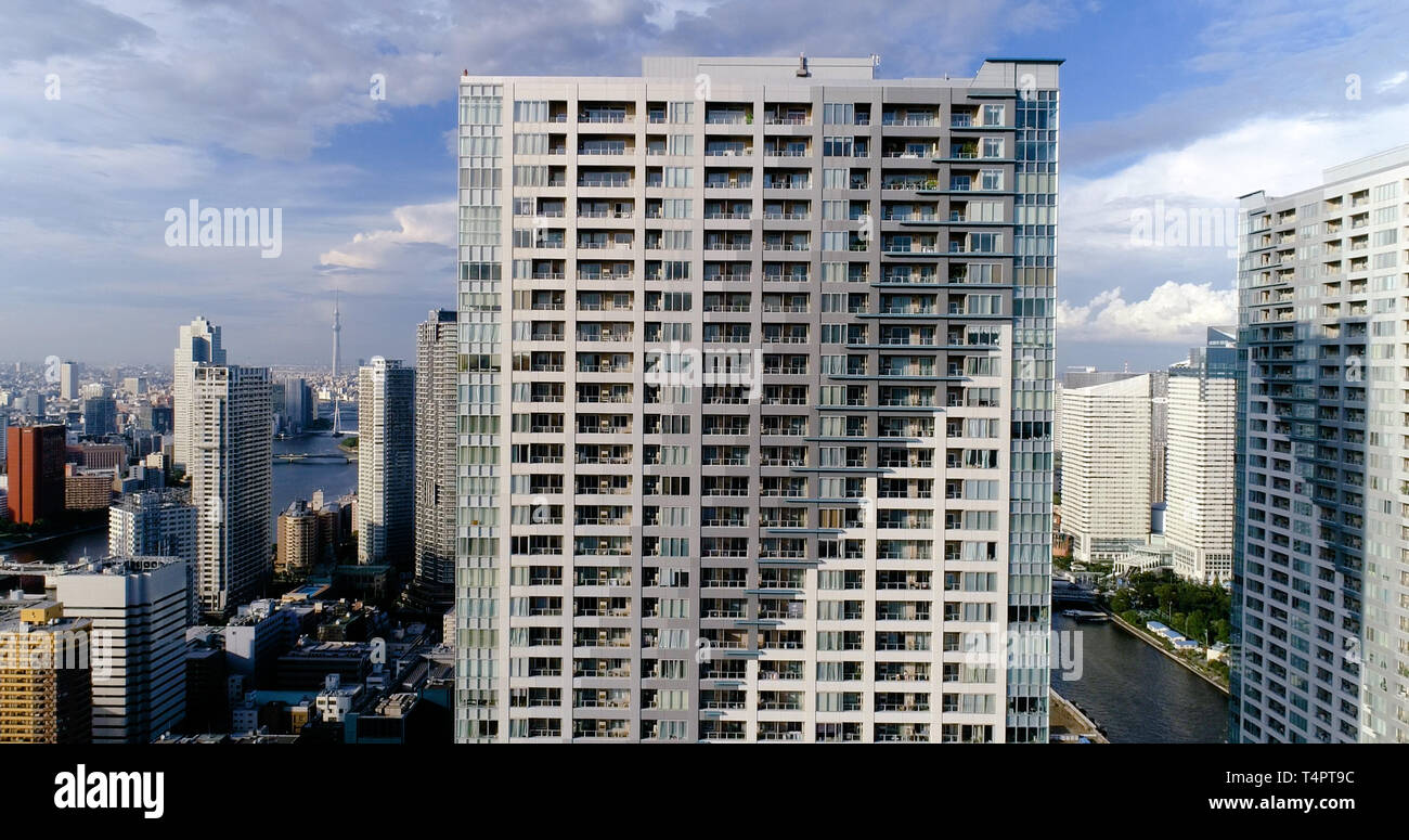 Tokyo apartment building hi-res stock photography and images - Alamy