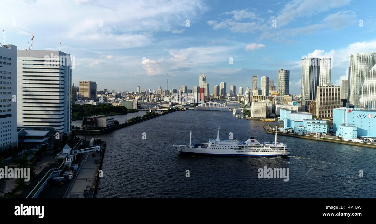 Tokyo bay cruise hi-res stock photography and images - Alamy