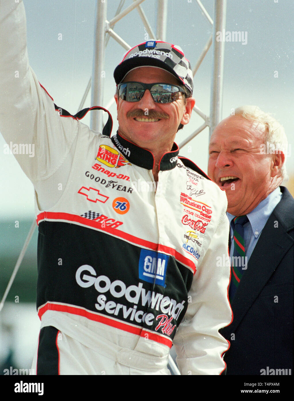 Dale earnhardt 2000 hi-res stock photography and images - Alamy