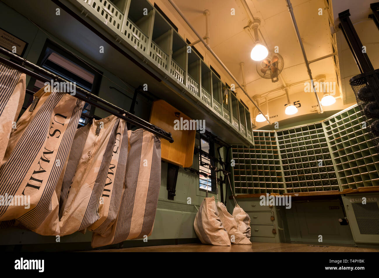 Us mail bag hi-res stock photography and images - Alamy