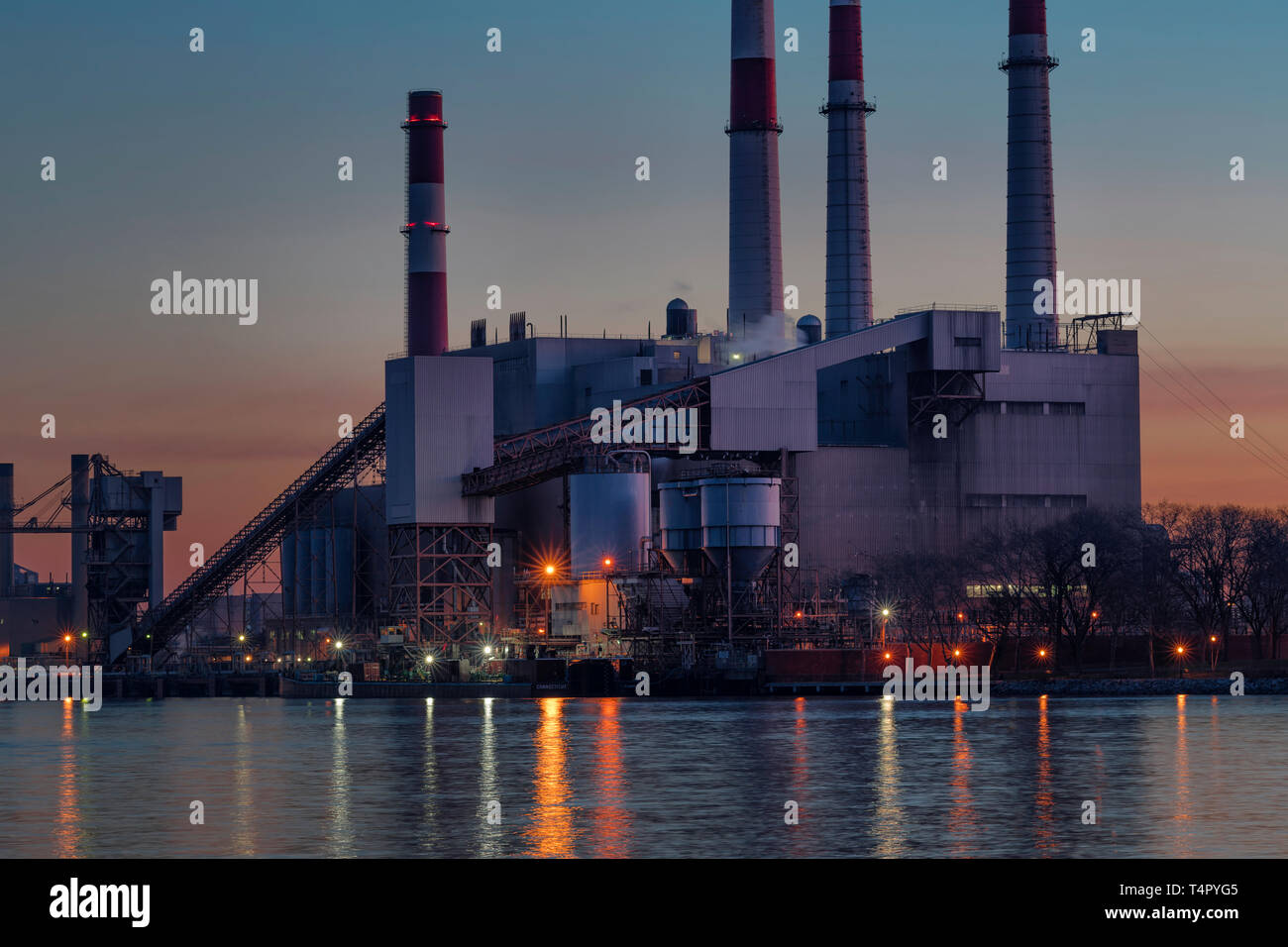 Generating station hi-res stock photography and images - Alamy