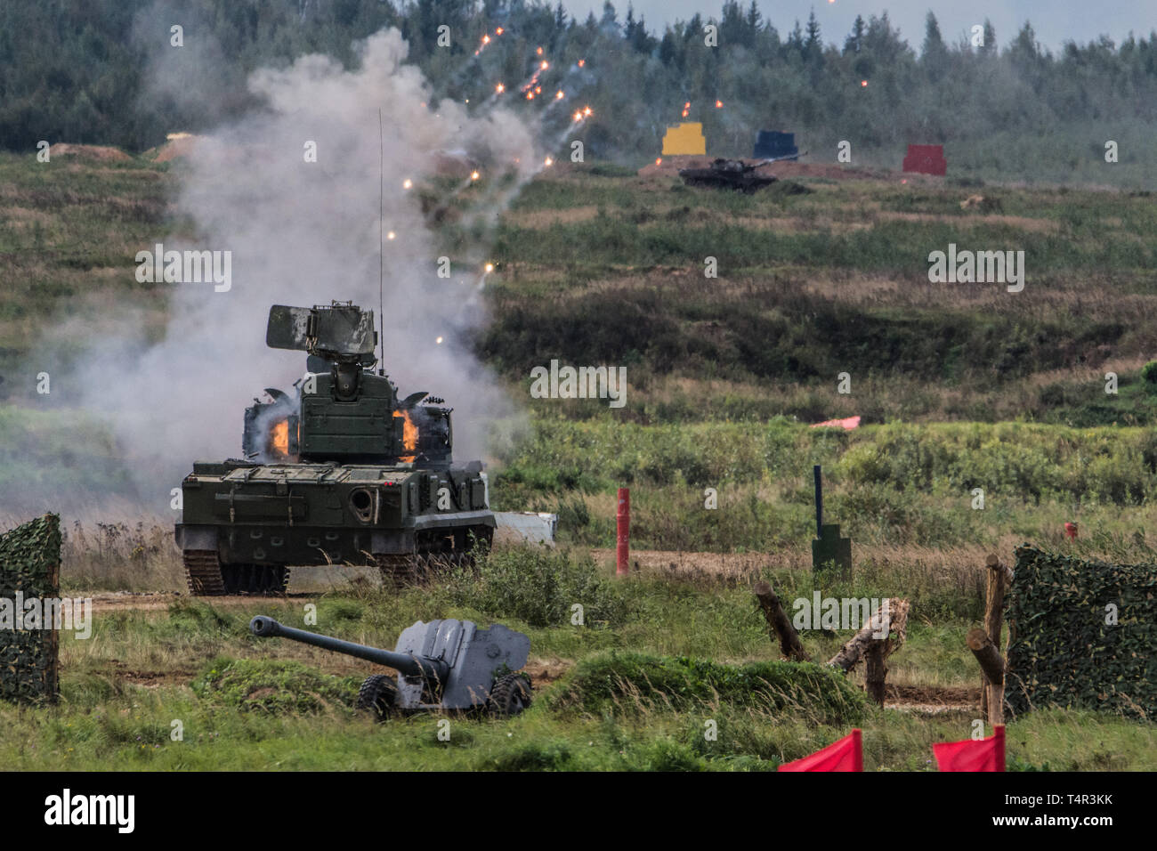 Tunguska air defence hi-res stock photography and images - Alamy