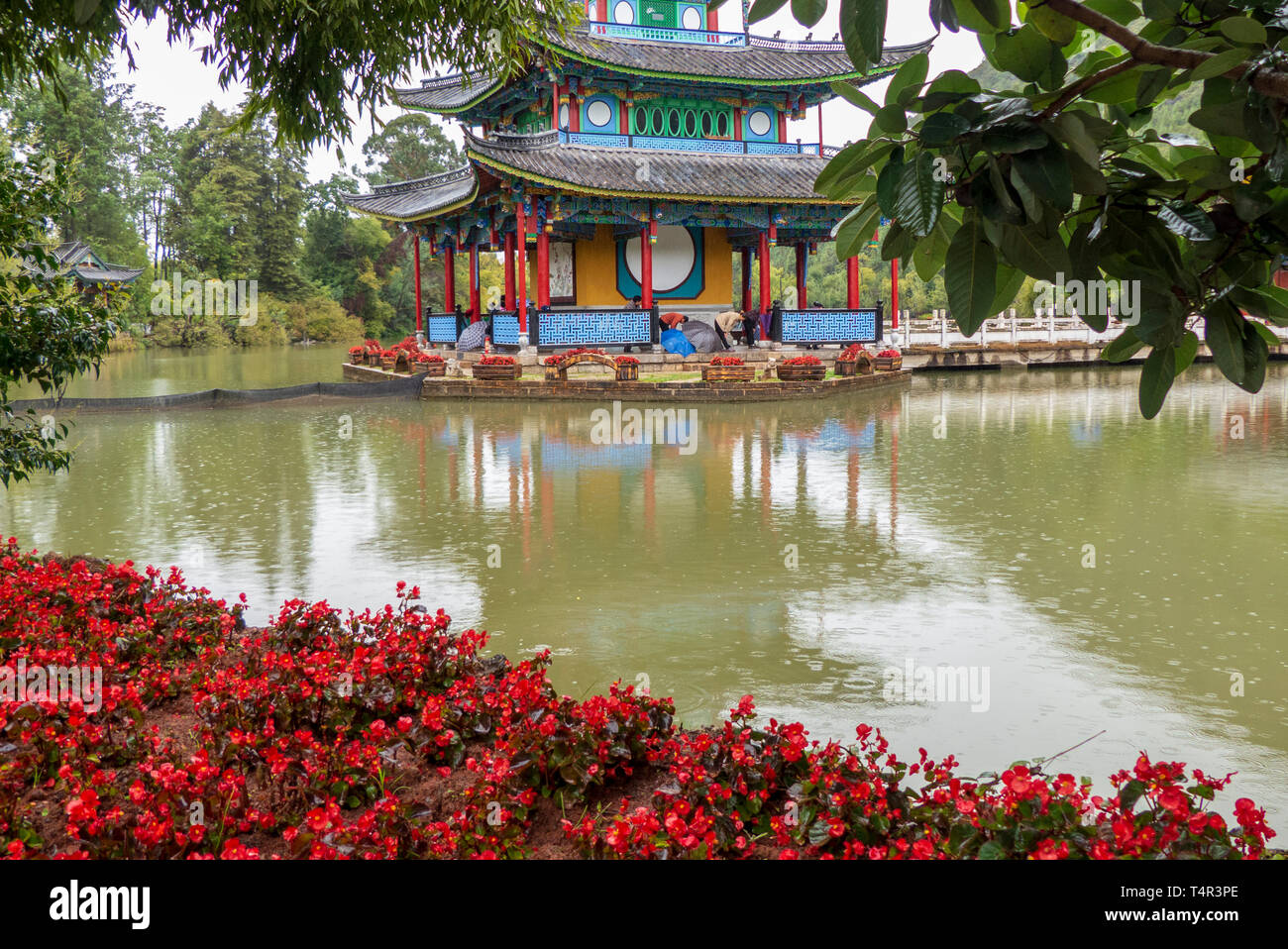 Black Dragon Pool in Lijiang, Yunnan Province, China Stock Photo - Alamy