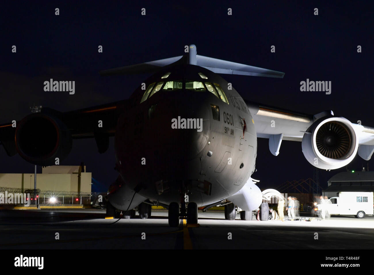 Crewchiefs assigned to the 911th Aircraft Maintenance Squadron replace ...