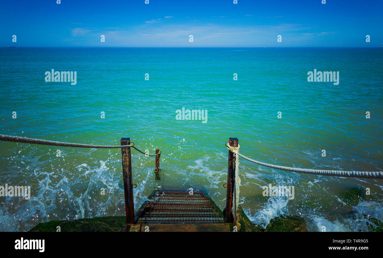 Rope railings hi-res stock photography and images - Alamy