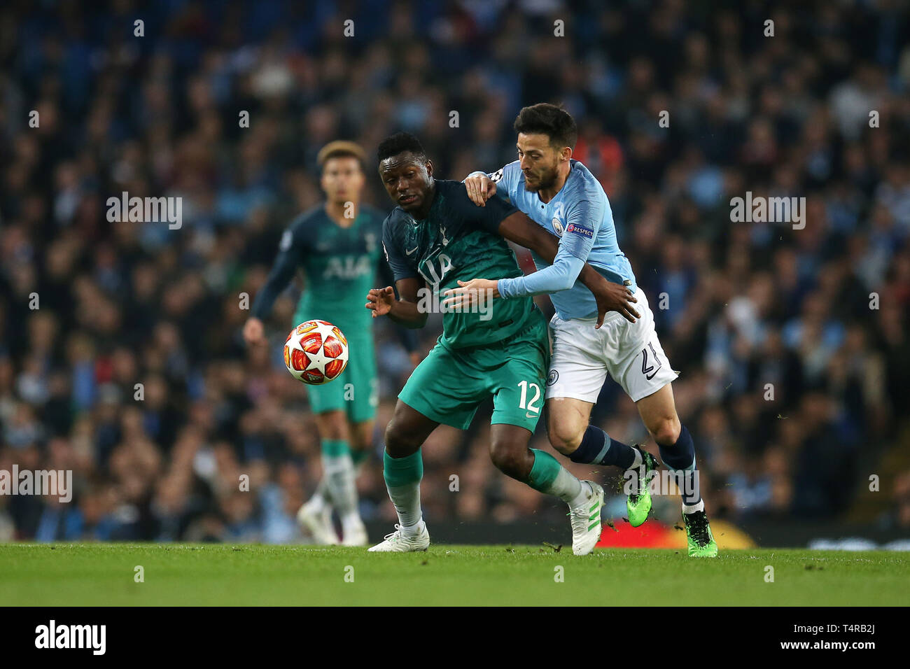 David silva manchester etihad hi-res stock photography and images - Alamy
