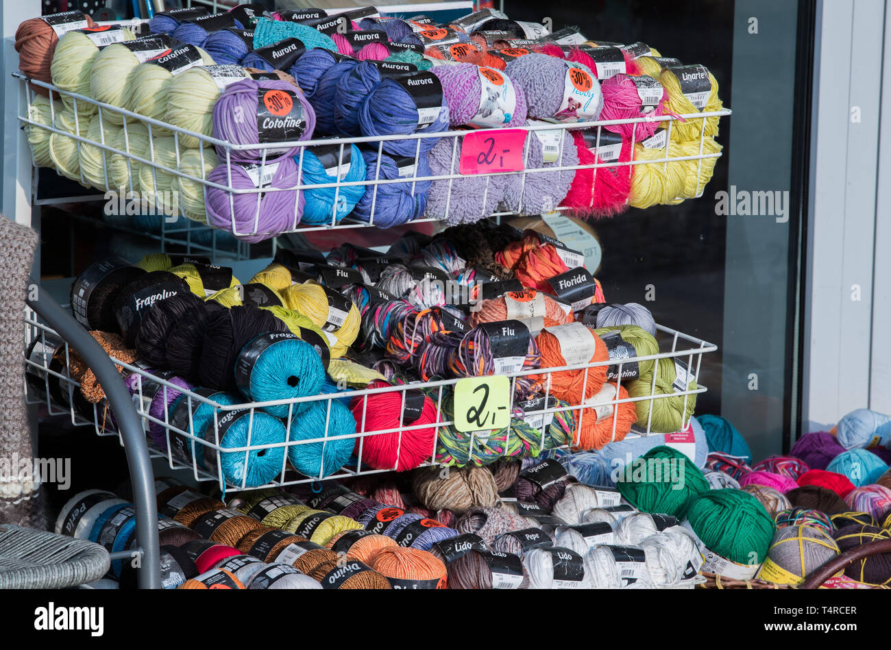 Wool Packs Stock Photos & Wool Packs Stock Images - Alamy