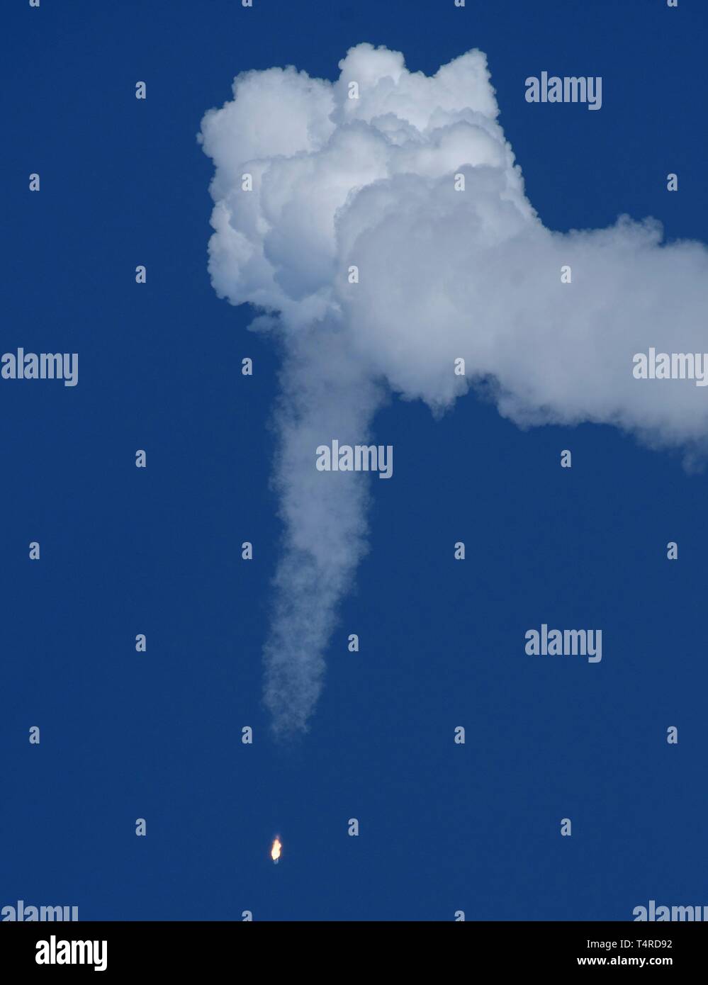 Rocket trails hi-res stock photography and images - Alamy