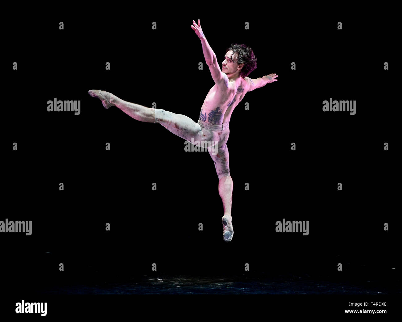 Sergei polunin hi-res stock photography and images - Alamy