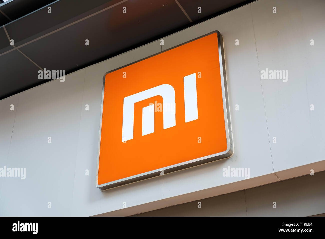 Xiaomi logo brand hi-res stock photography and images - Alamy