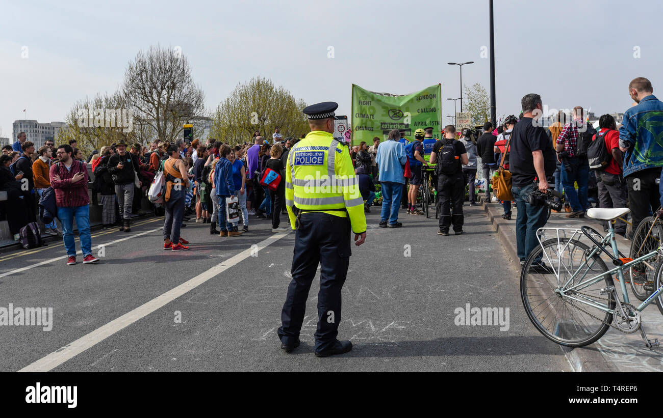 London, UK. 18th Apr, 2019. Police arrive on Waterloo Bridge during ...