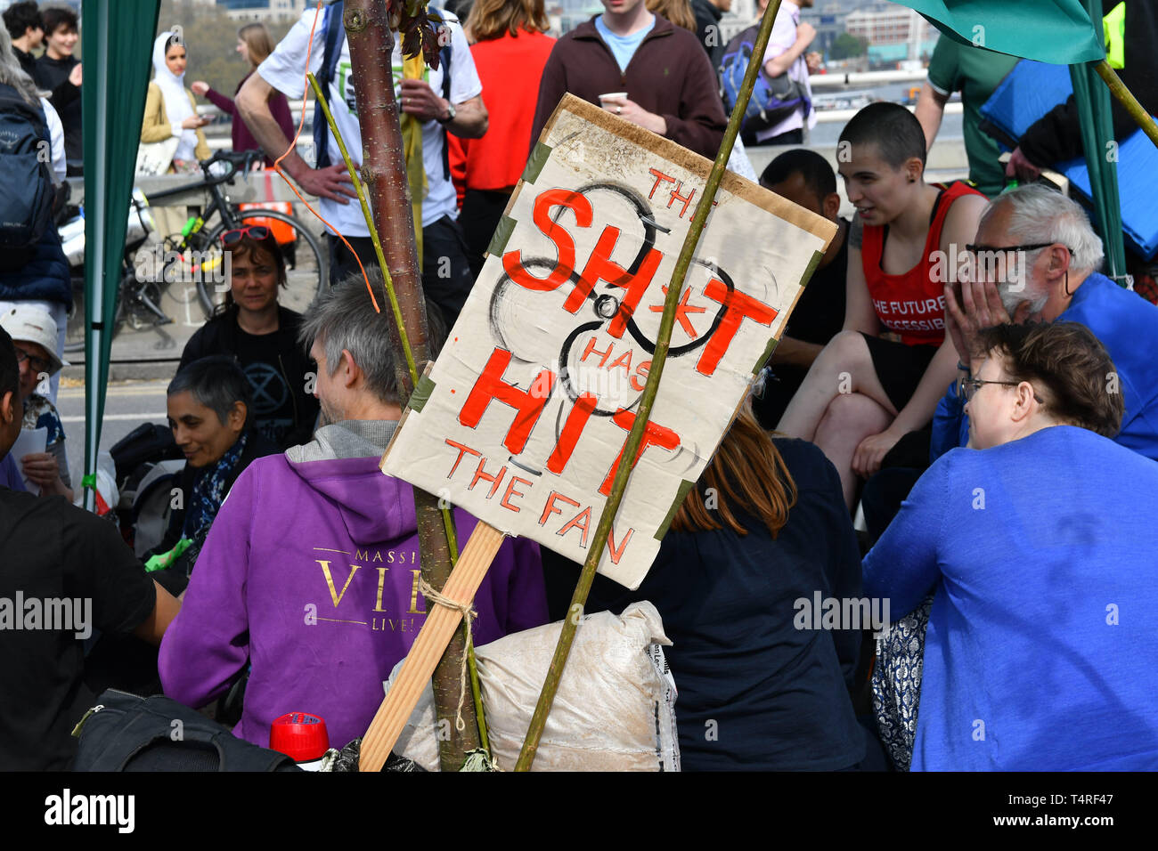 Waterloo Bridge, London, UK. 18th Apr 2019. Activists continues ...