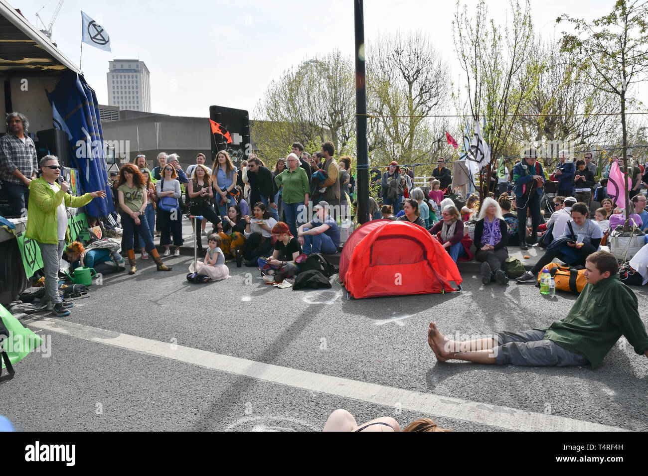 Waterloo Bridge, London, UK. 18th Apr 2019. Activists continues ...