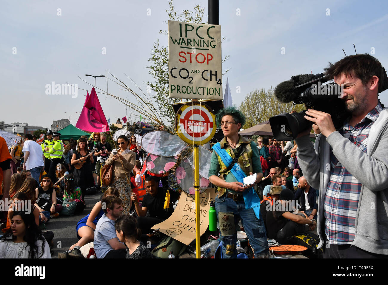 Waterloo Bridge, London, UK. 18th Apr 2019. Activists continues ...