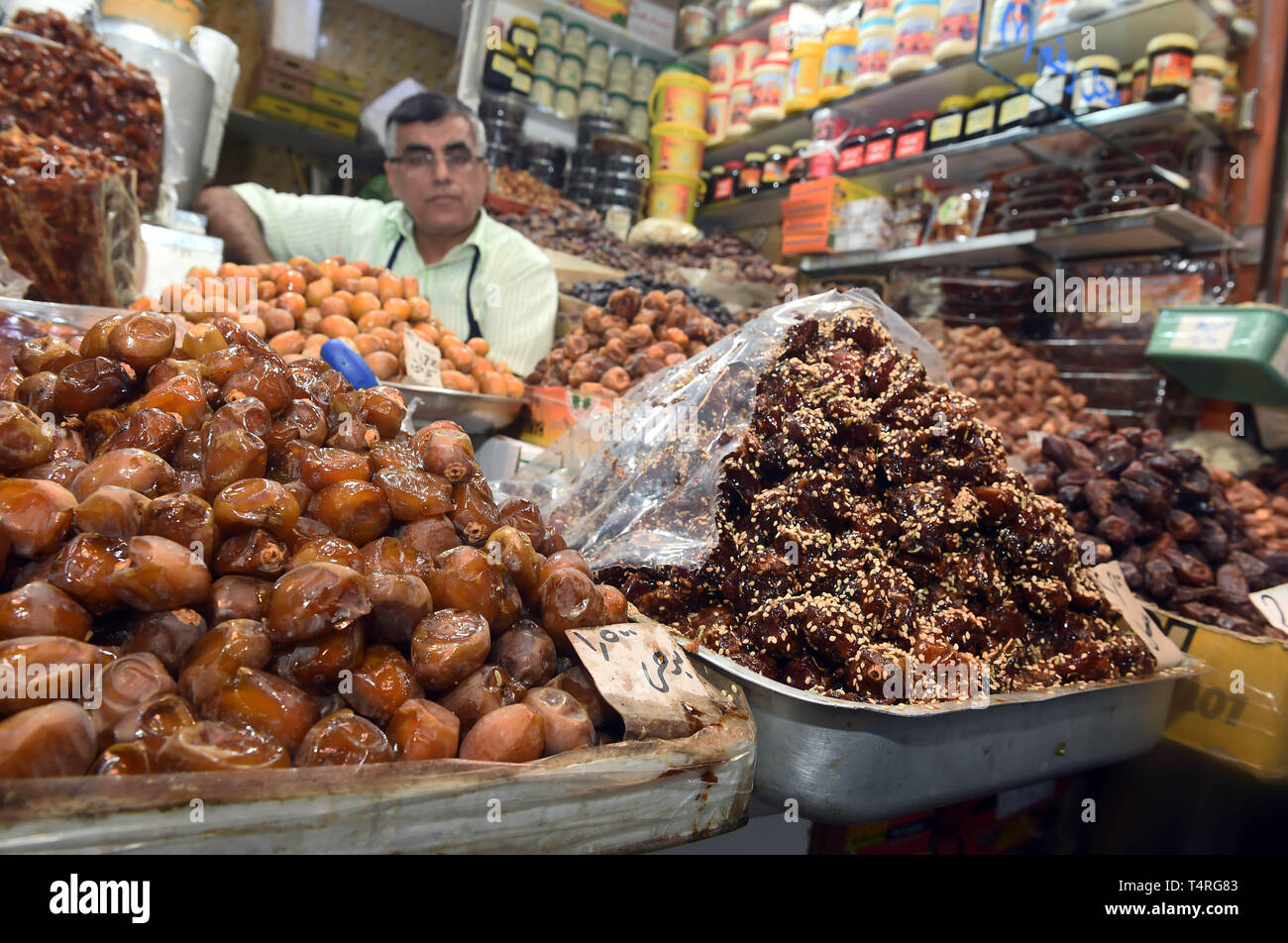 Fish Market Kuwait City High Resolution Stock Photography and Images ...