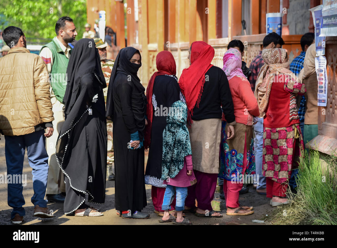 Indian elections queue hi-res stock photography and images - Alamy