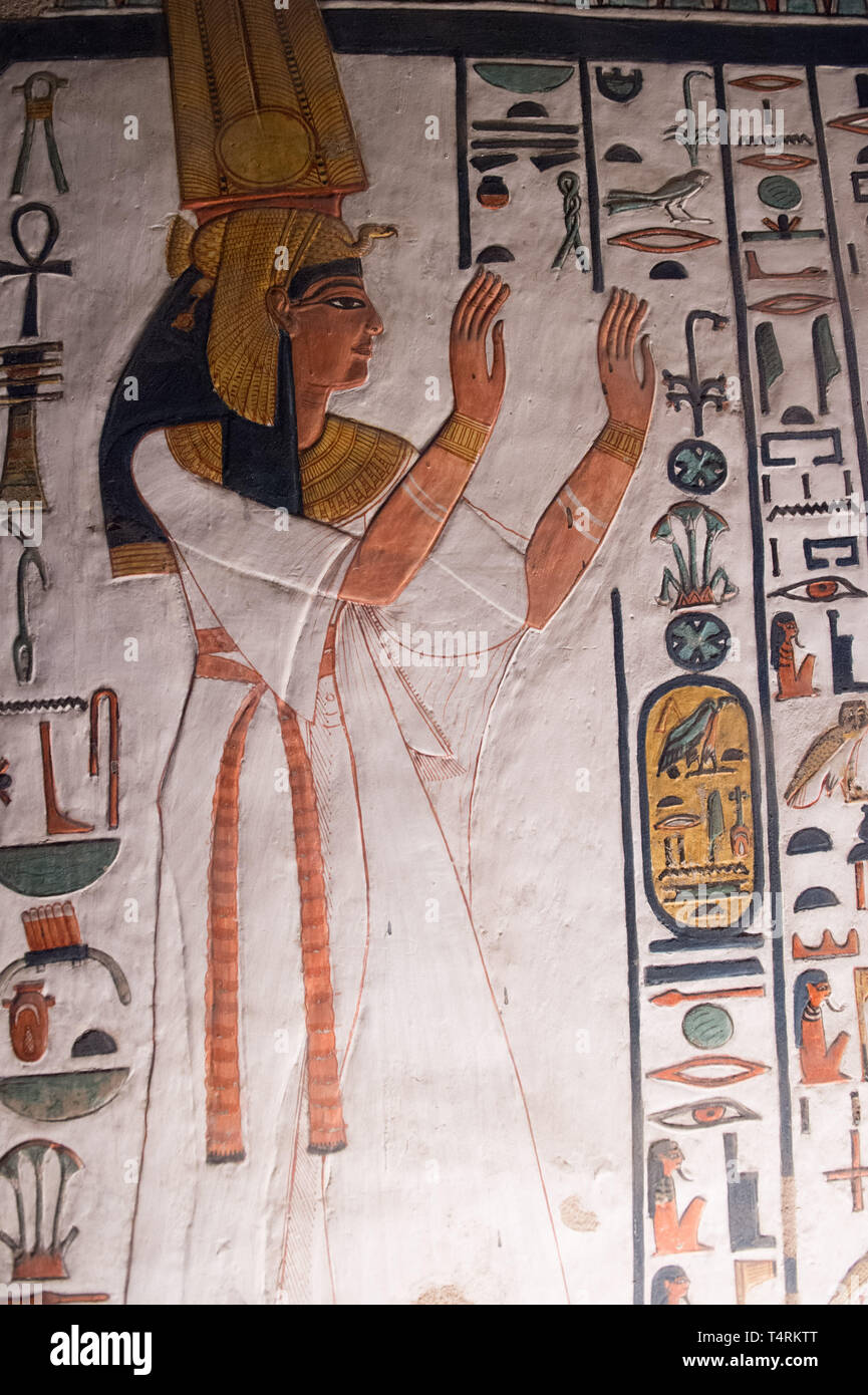 Tomb of nefertari painting hi-res stock photography and images - Alamy
