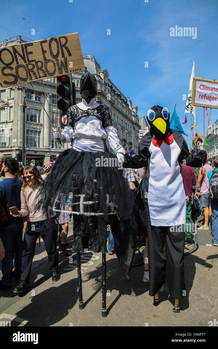 London, UK. 19th Apr, 2019. Extinction Rebellion climate Change ...