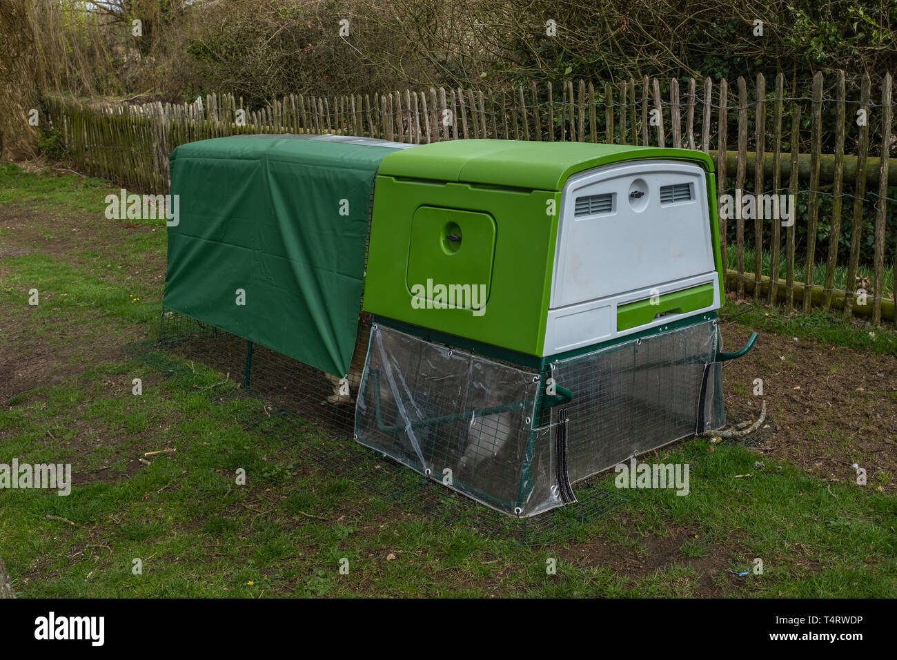 Plastic chicken coup hi-res stock photography and images - Alamy