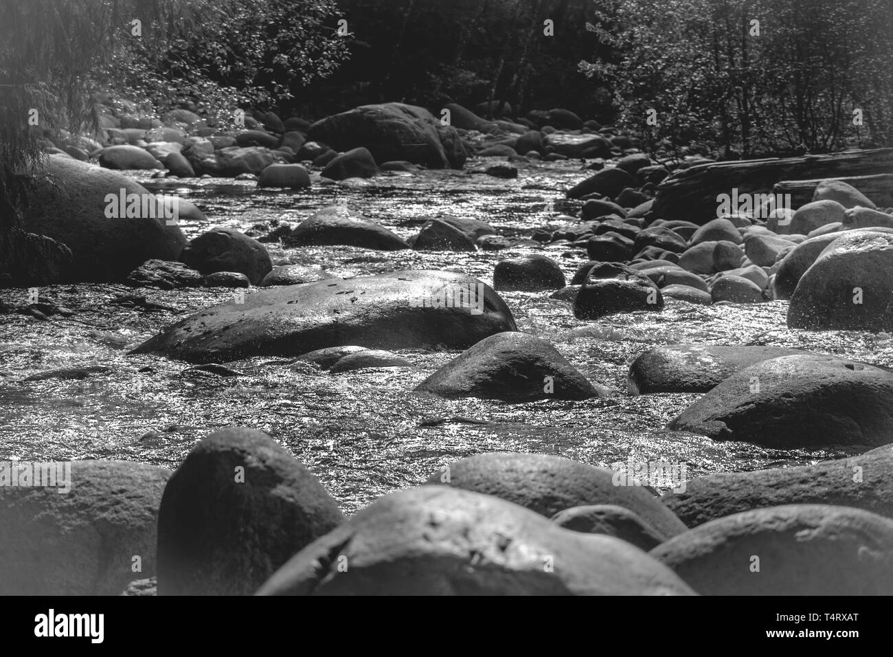 River flowing over rocks cascade hi-res stock photography and images ...