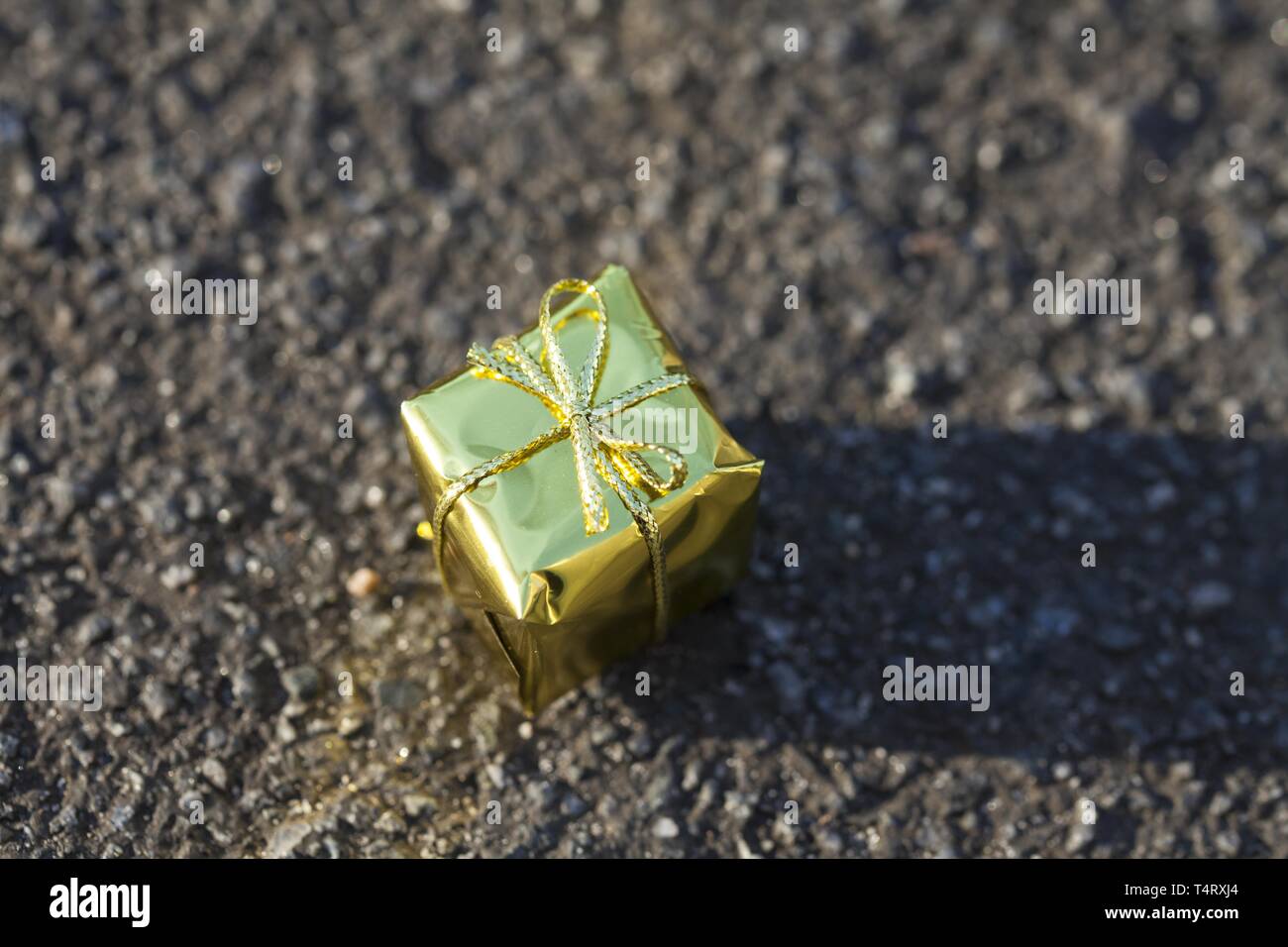 Floor gift gifts hi-res stock photography and images - Alamy