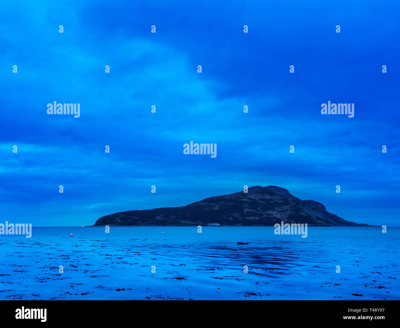 Firth of clyde to holy island isle of arran hi-res stock photography ...