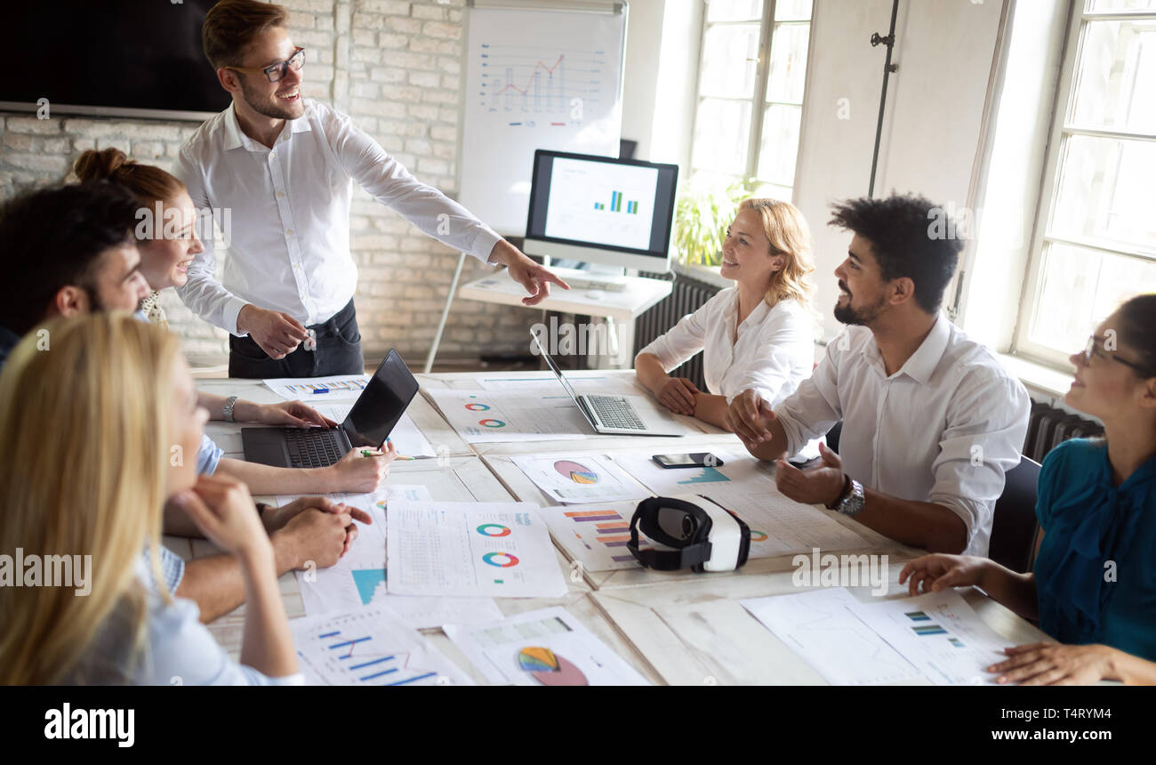 Business team group teamwork hi-res stock photography and images - Alamy