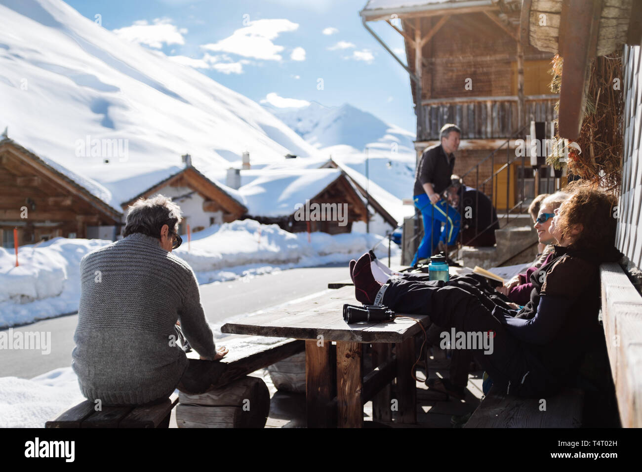 Alpine skiier hi-res stock photography and images - Alamy